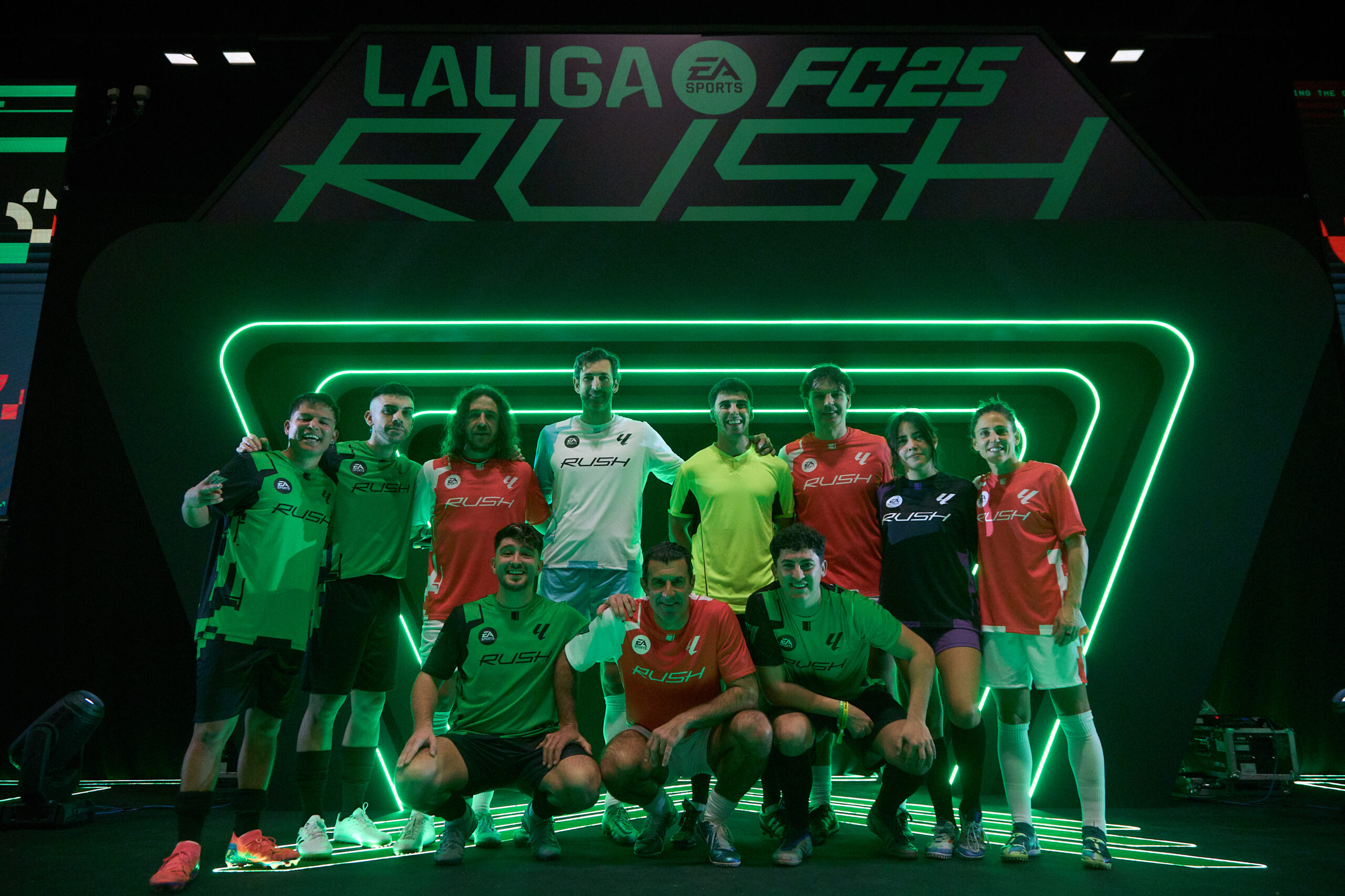 LALIGA EA SPORTS X FC 25 RUSH gano el equipo de leyendas frenta al de ...